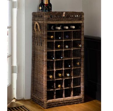 Vinholder - Rustic Rattan Wine Rack